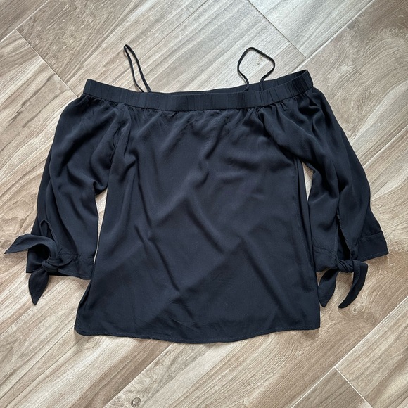 Splendid | Tops | Splendid Black Silky Offtheshoulder Top With Ties On ...